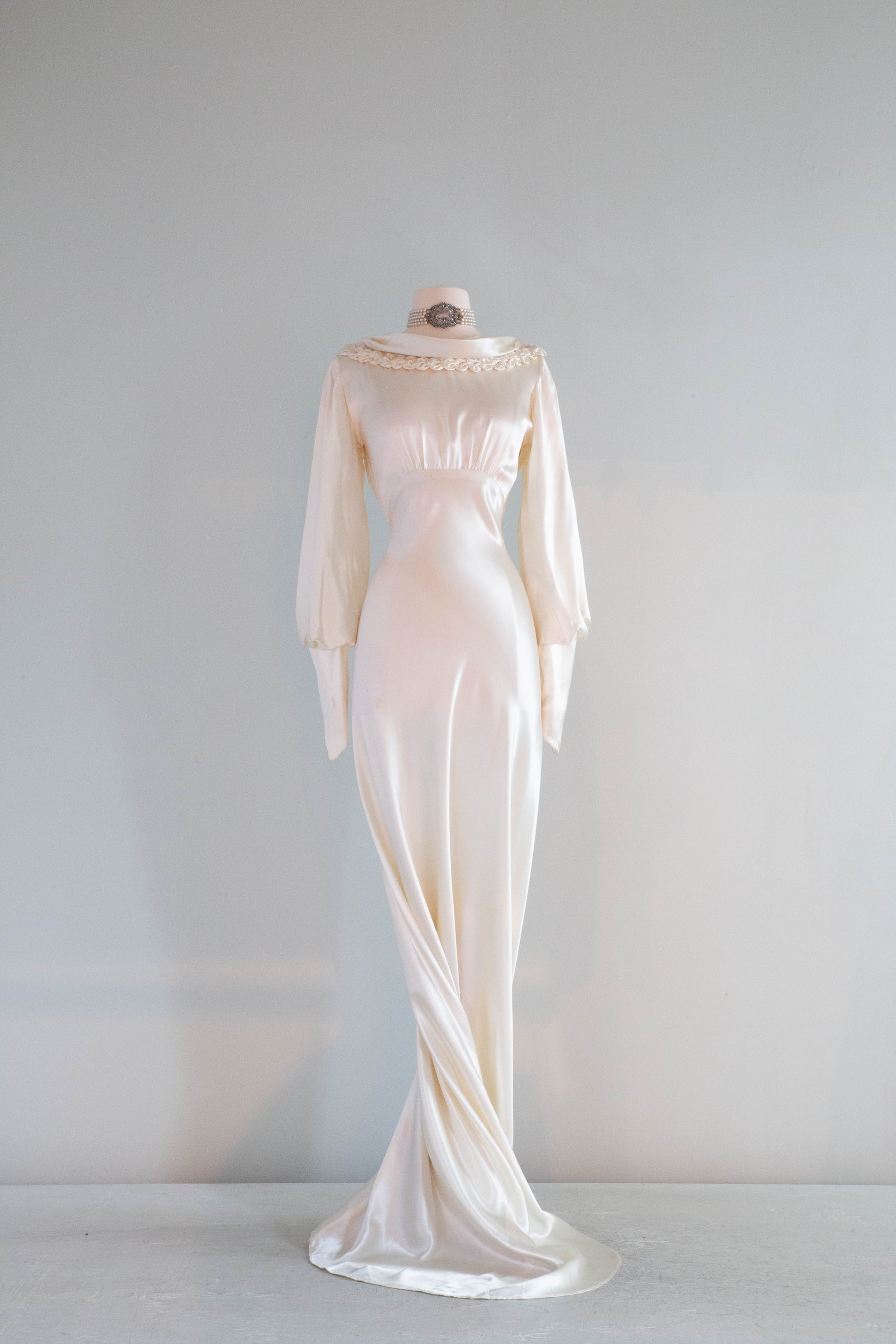 Stunning 1930's Pools Of Light Satin Wedding Gown / SM – Xtabay Vintage