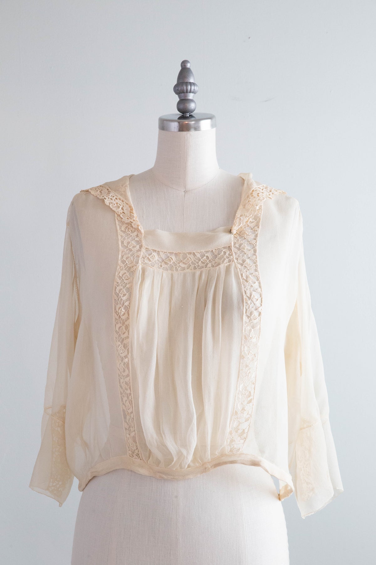 Ethereal 1920's Silk Chiffon & Lace Blouse With Sailor Collar / M ...