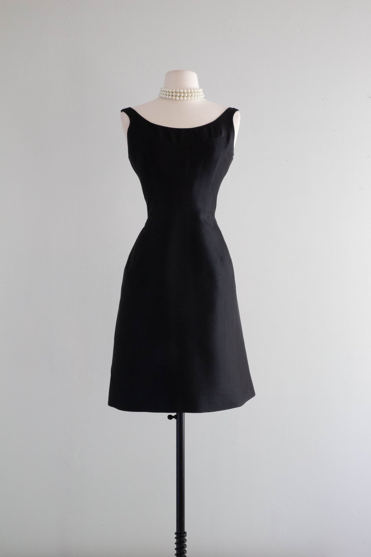 Iconic 1960's LBD By Designer Jean-Louis / Small – Xtabay Vintage