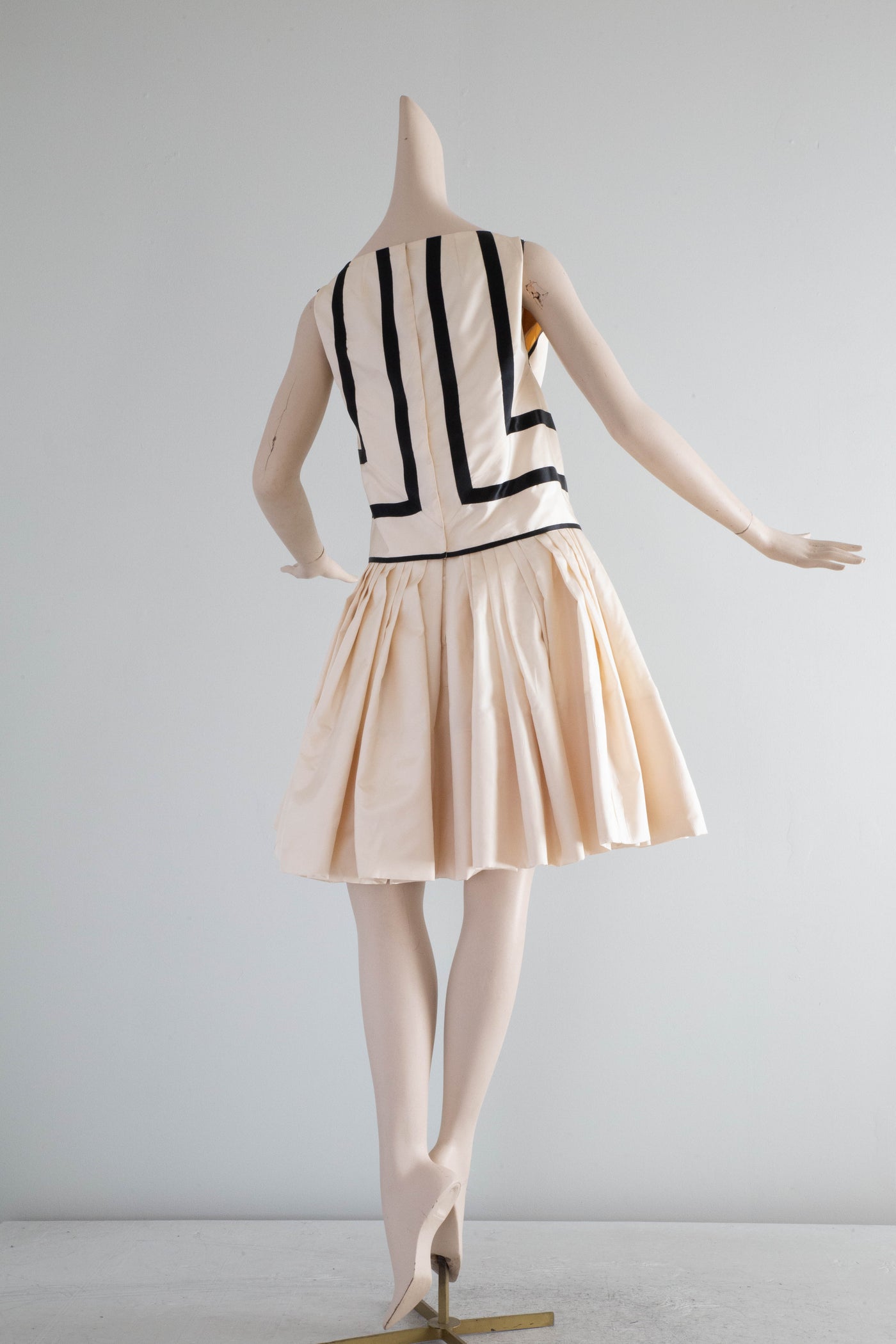 Ultra Chic Late 1950's Paul Whitney Black & White Demi Couture Party D ...