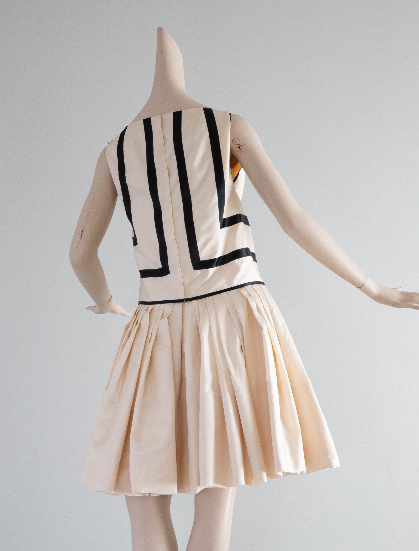 Ultra Chic Late 1950's Paul Whitney Black & White Demi Couture Party D ...
