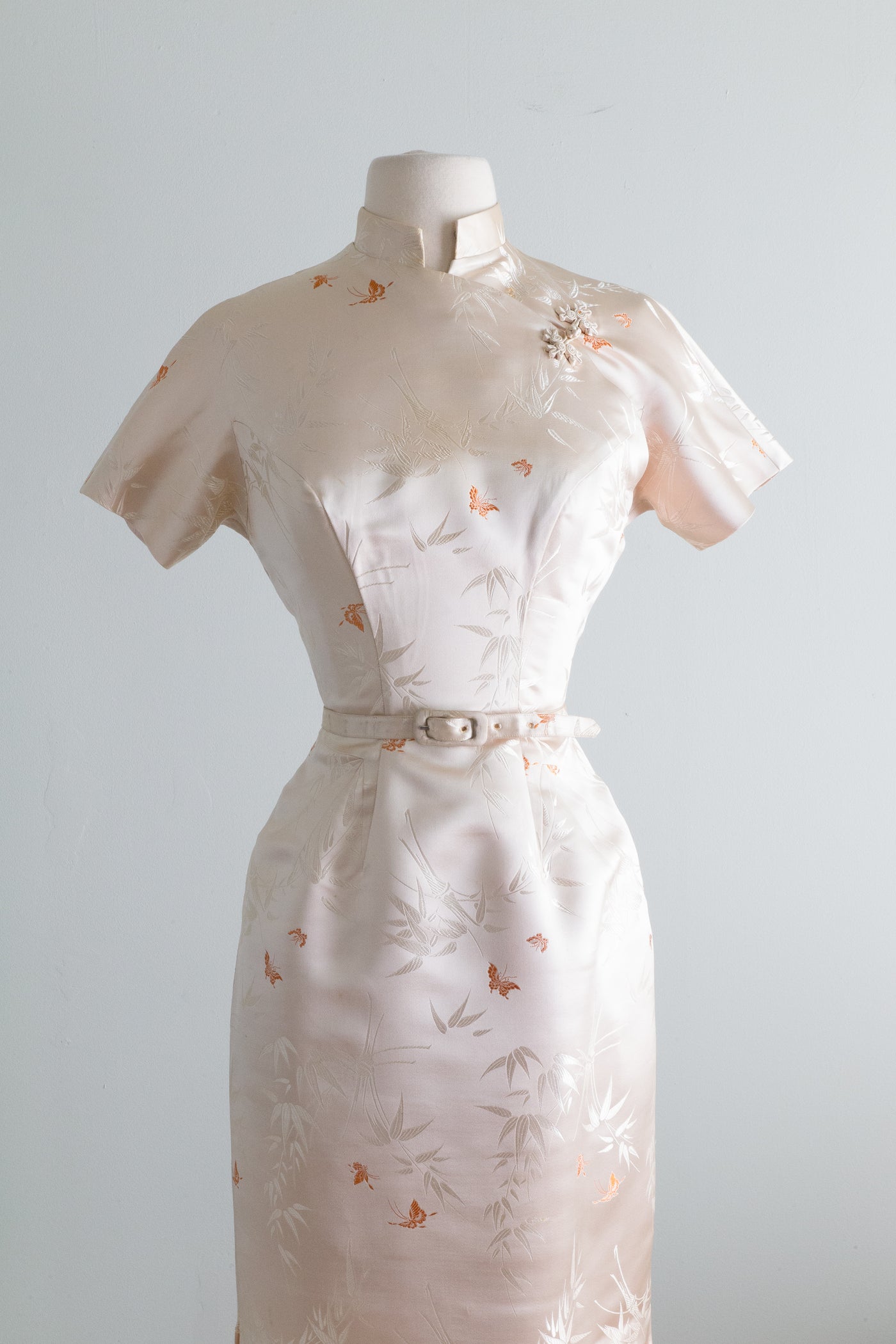 Divine 1950's Dynasty Ivory Silk Cheongsam Dress & Matching Coat / Sma ...