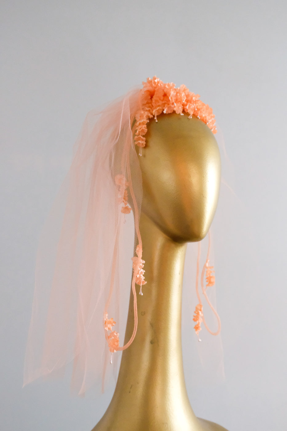 Lovely 1950's Coral Dreams Bell Flower Shoulder Length Veil Headpiece – Xtabay Vintage