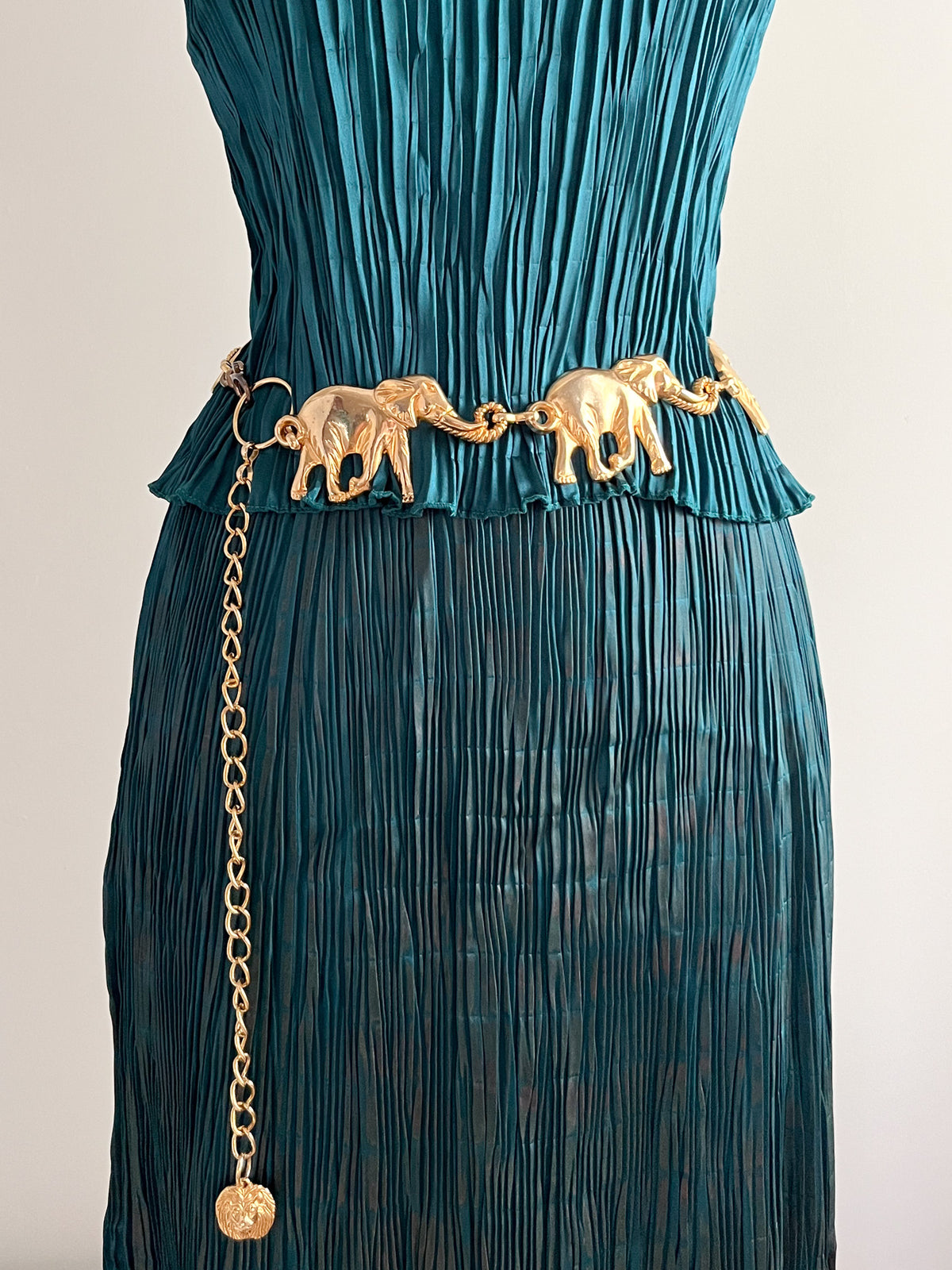 Amazing 1970's Gold Elephant Belt / S – Xtabay Vintage