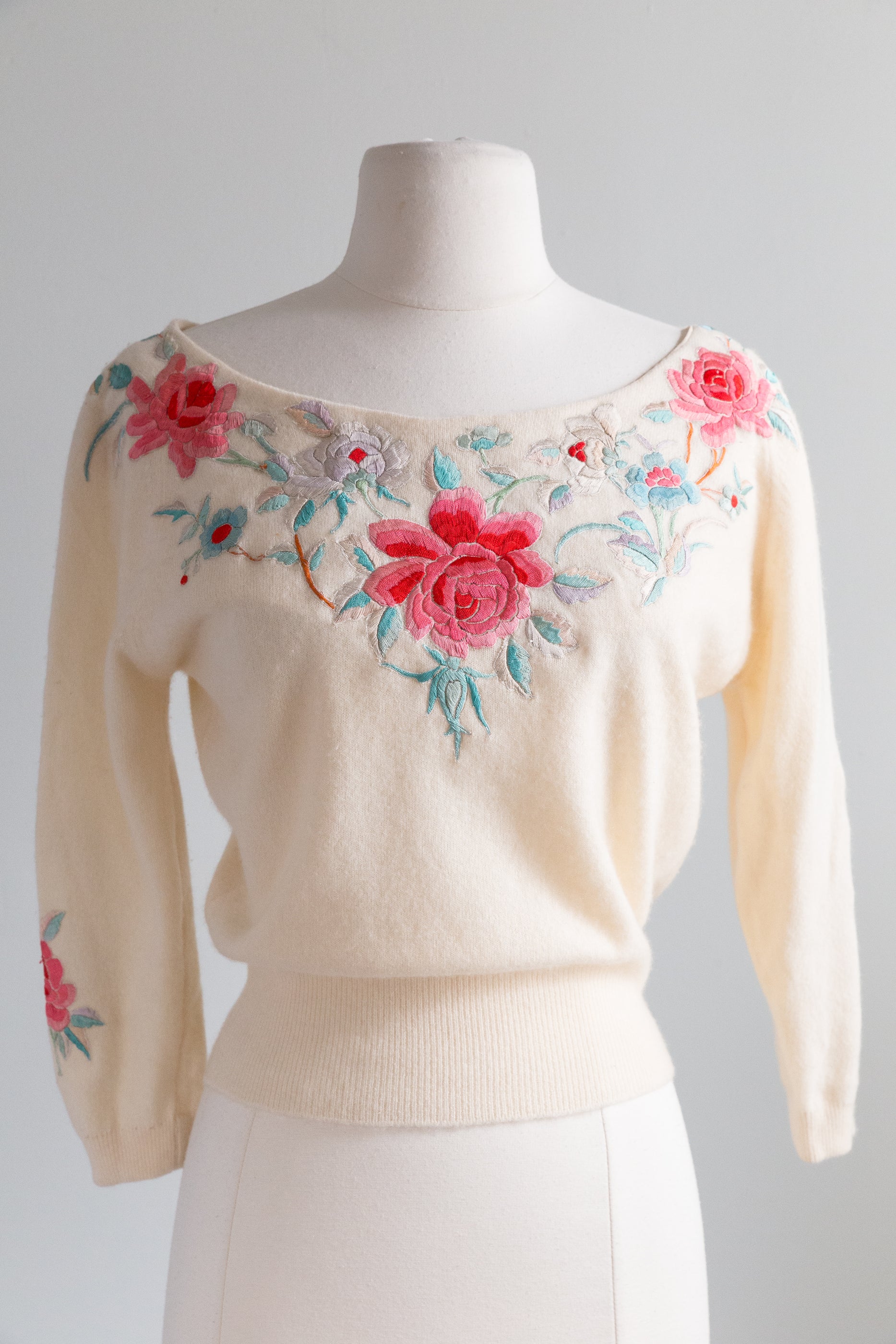 Exquisite 1950's Hand Embroidered Cashmere Scoop Neck Sweater Bullocks ...