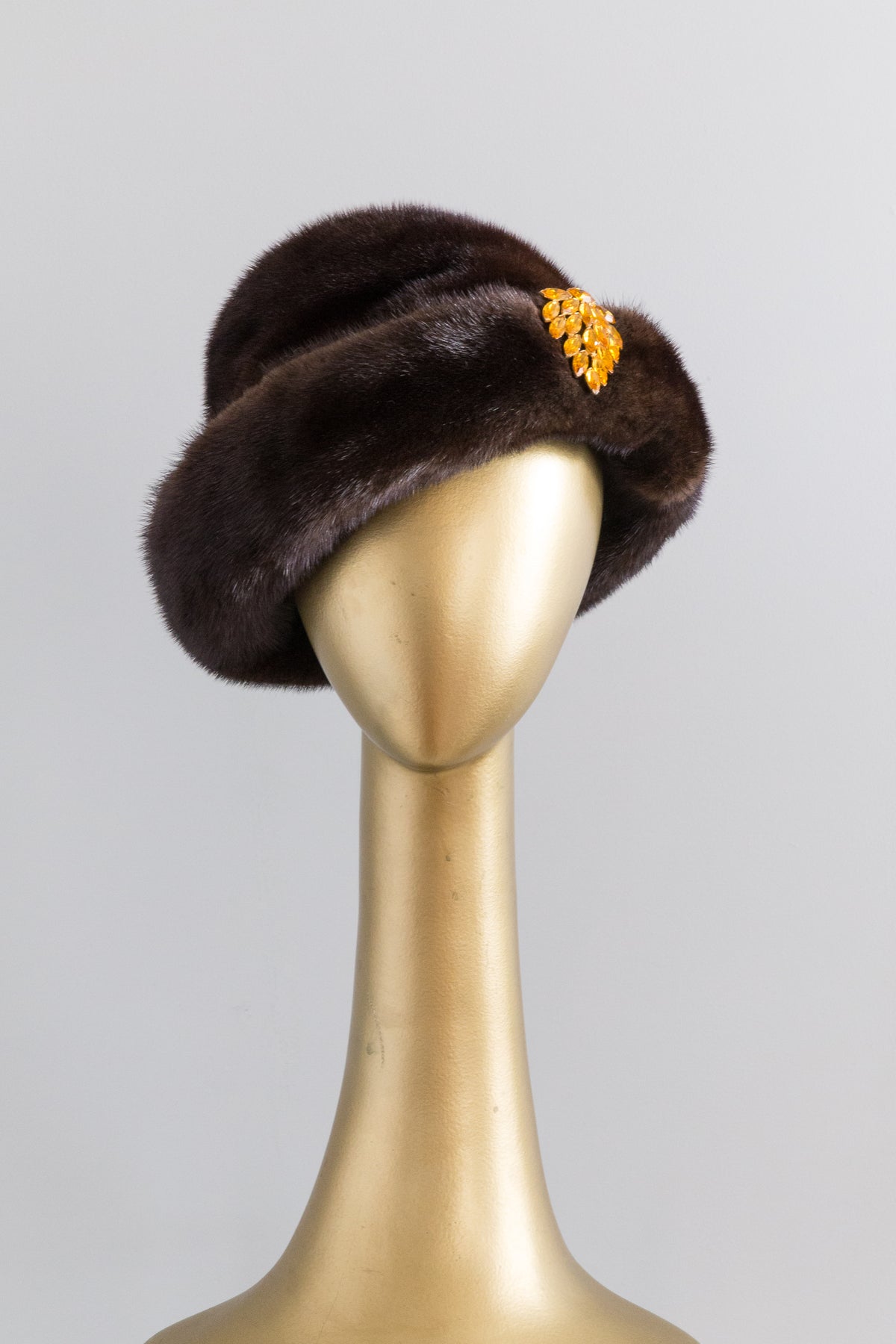Fabulous 1970s Mink Bucket Style Hat With Brim / SM – Xtabay Vintage