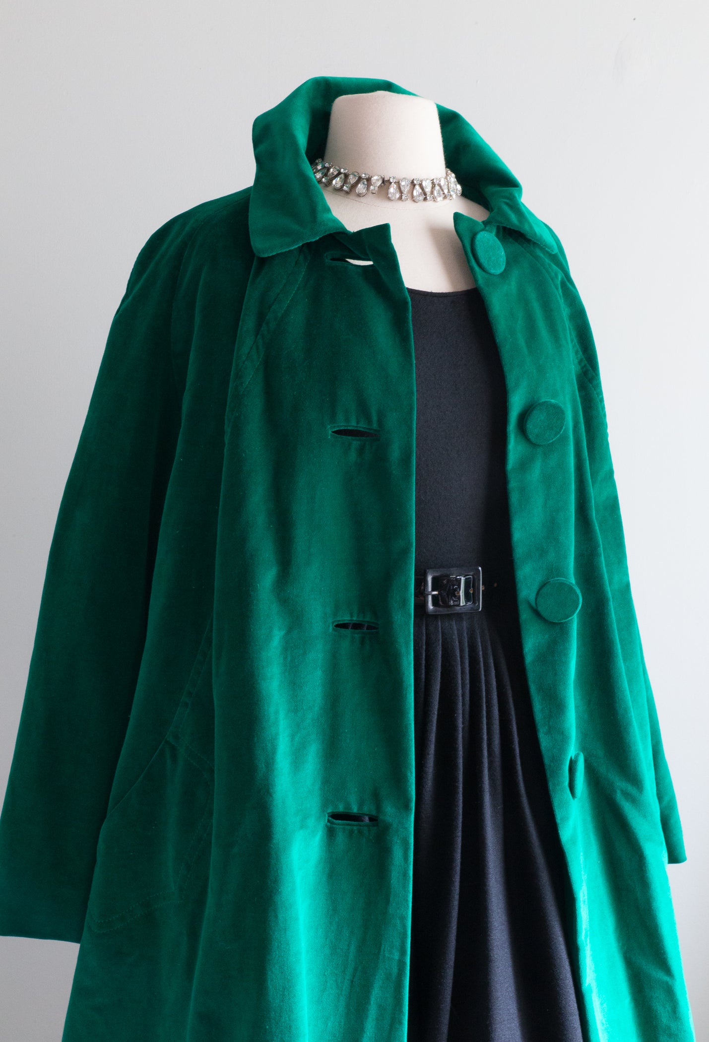 Iconic Emerald Green Velvet Swing Coat By Marguerite Rubel / ML ...