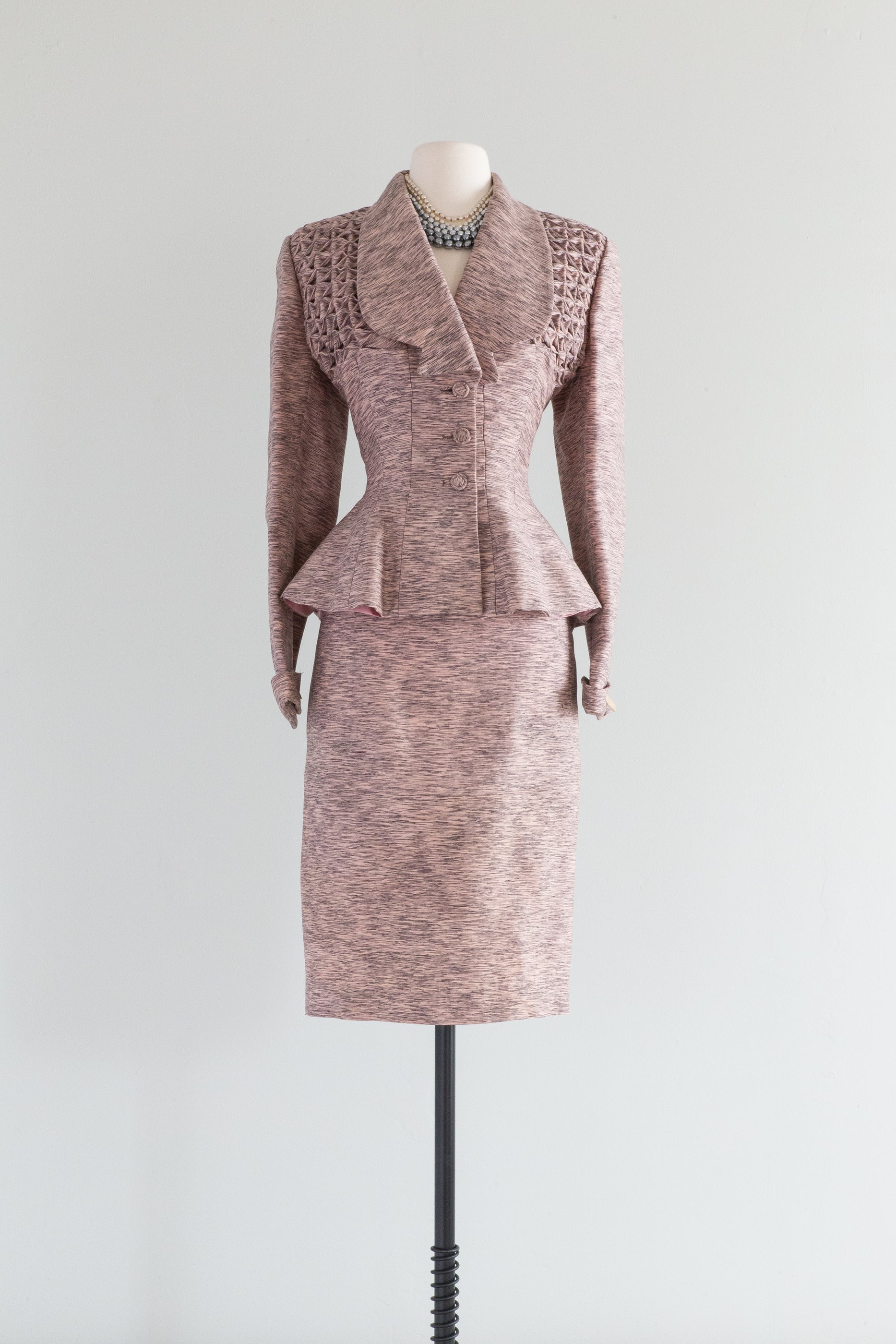 Iconic 1950's Lilli Ann Suit in Pink & Black / Waist 28" – Xtabay Vintage