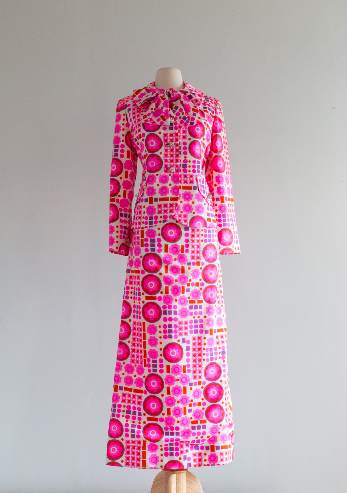 Miss Plum Blossom 1960's Pink & Red Psychedelic Silk Dress & Jacket Se ...