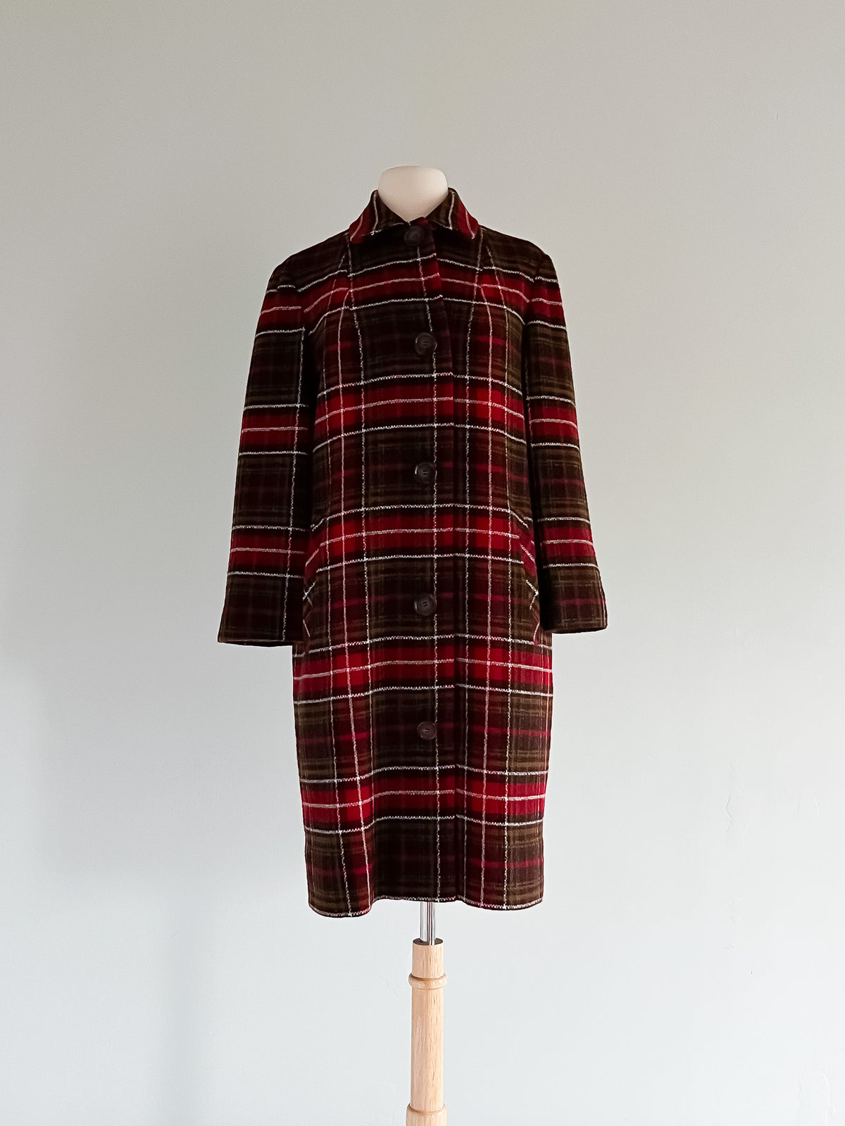 Gorgeous 1960's Pendleton Tartan Plaid Wool Coat / ML – Xtabay Vintage