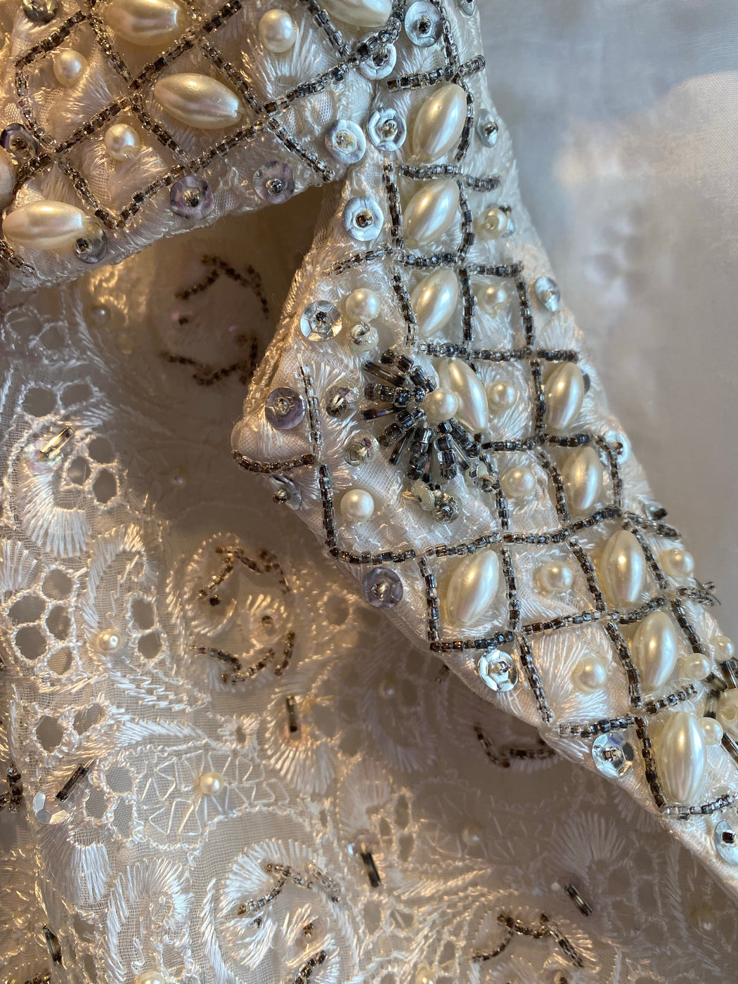 Fabulous 1960's Fully Beaded Two Piece Pant Suit / Medium – Xtabay Vintage